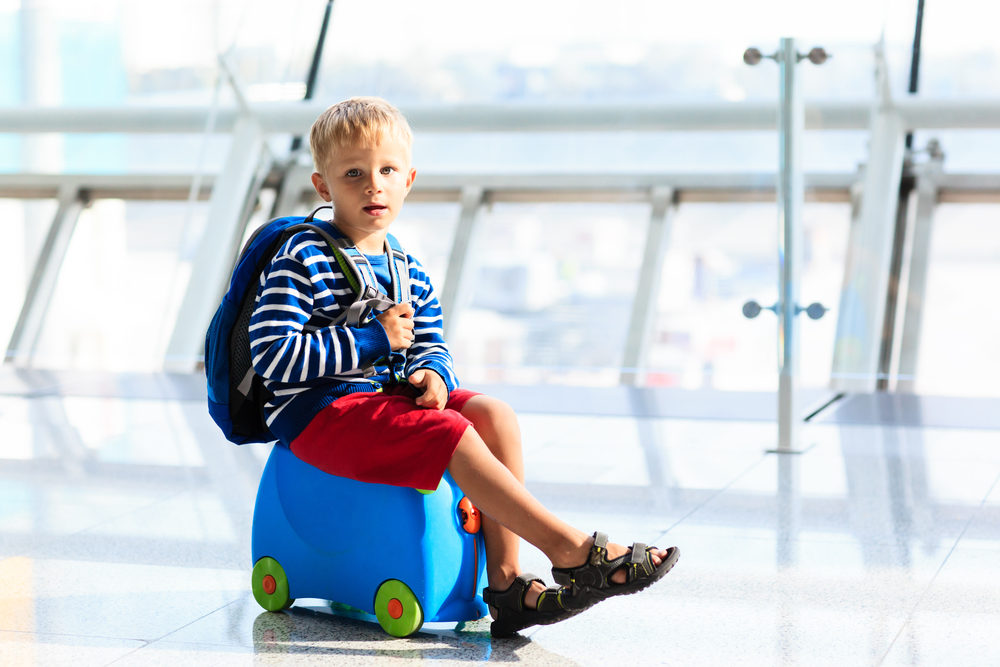 14 Secrets To Make Flying With Children Easier - Between Carpools