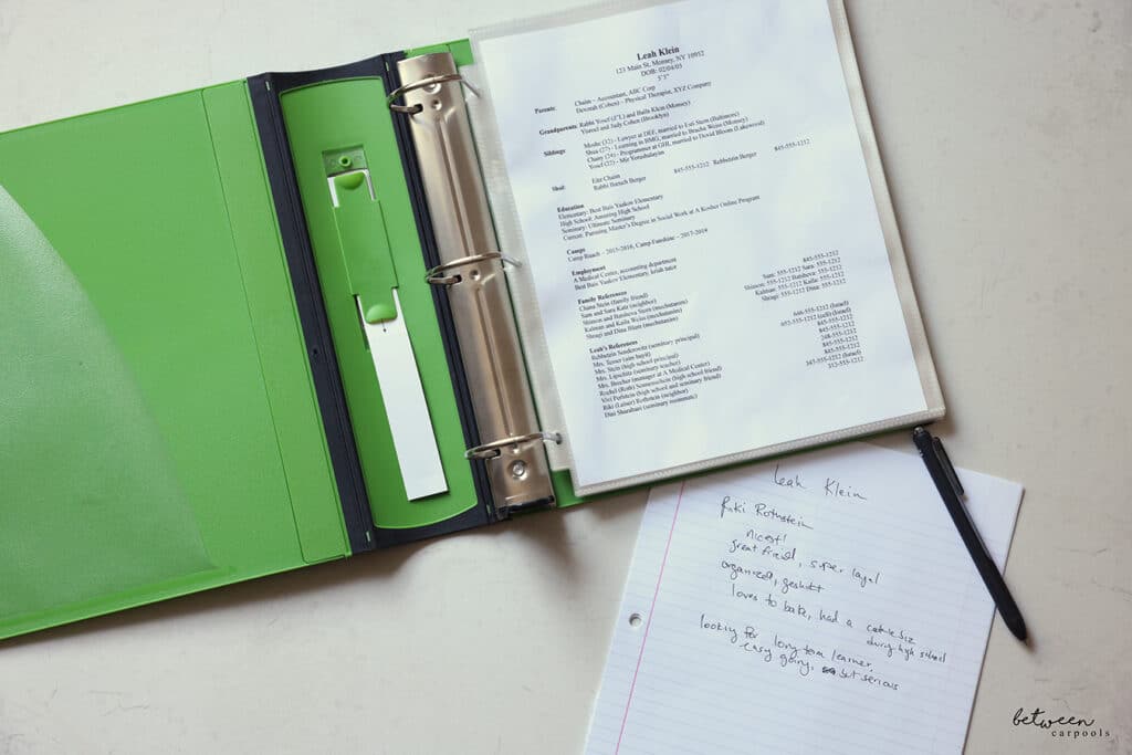How to Organize and Keep Track of Those Shidduch Resumes - Between Carpools