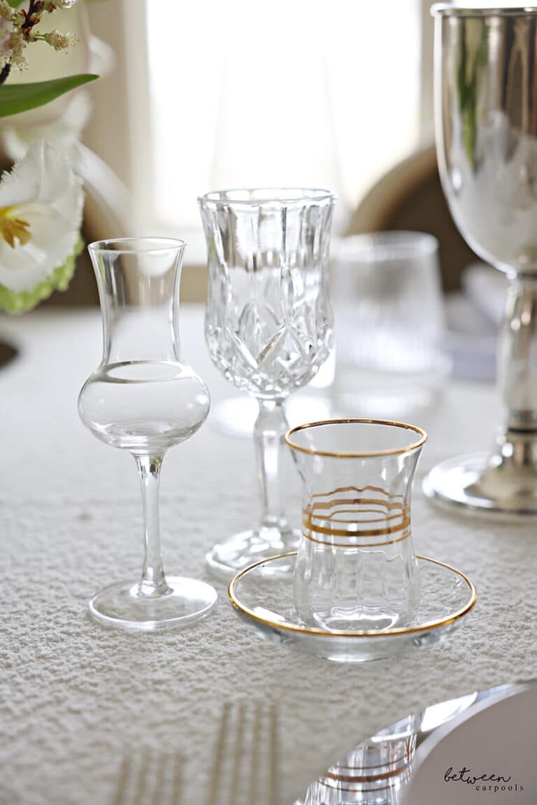 The Seder Table–Set The Way You Envisioned (+ Free Place Card Download ...