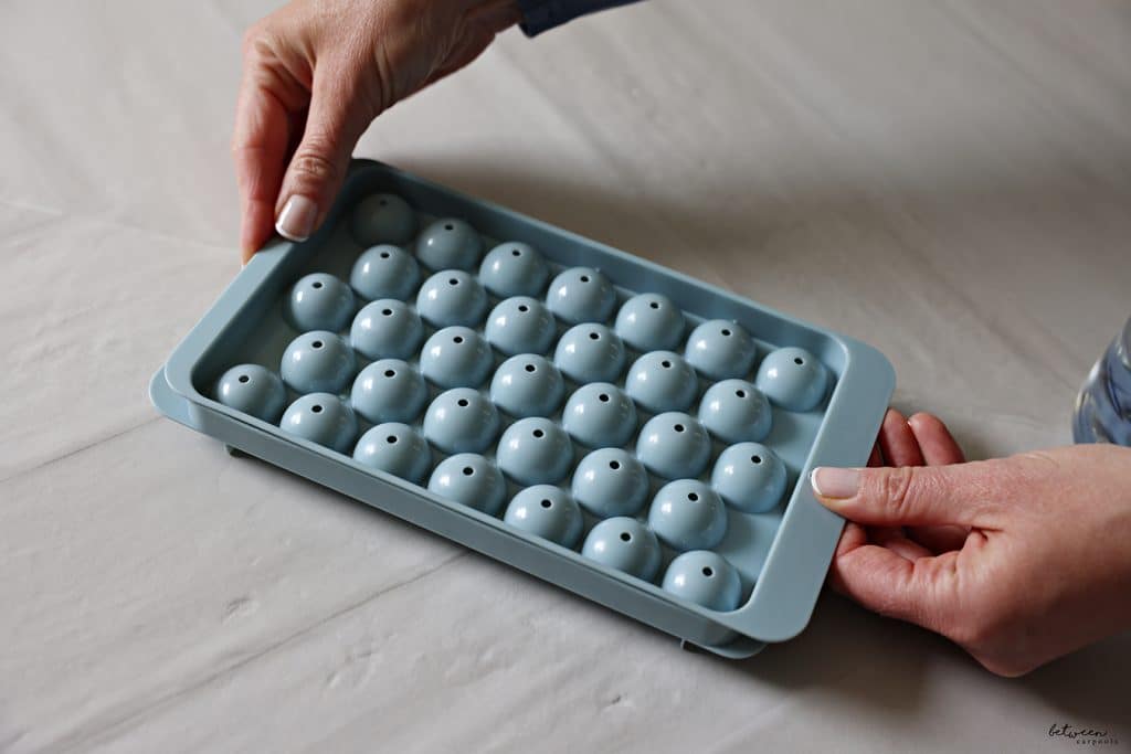 These Trays Make The Perfect Ice Balls - Between Carpools
