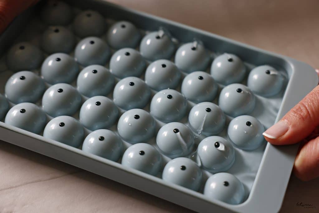 These Trays Make The Perfect Ice Balls - Between Carpools